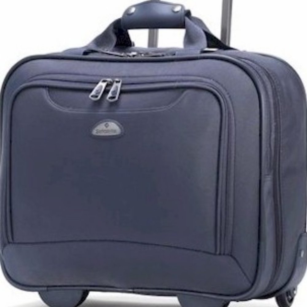 Samsonite 381 Silhouette 8 Wheeled Business Case - Gem